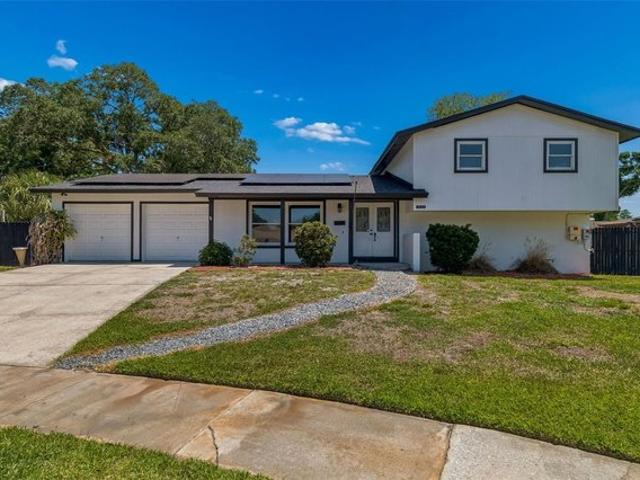 7111 Gateway Ct, Tampa, FL 33615