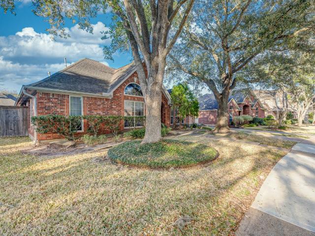 7111 Glenwood Drive