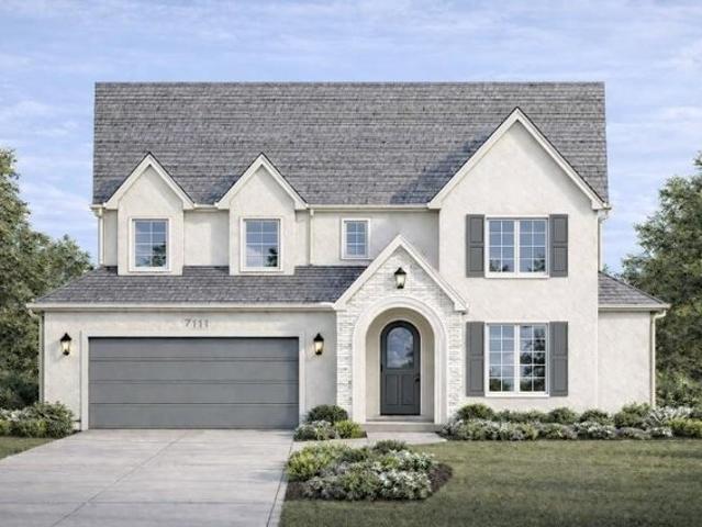 7111 Linden St, Prairie Village, KS 66208