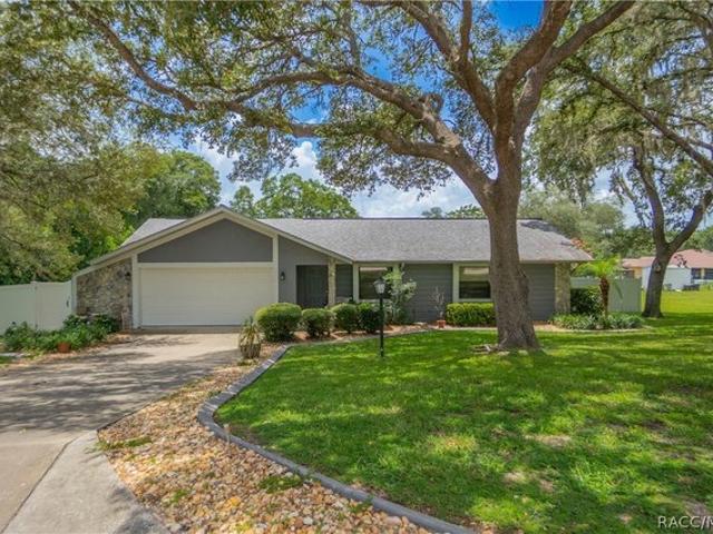 7112 N Croton Pt, Hernando, FL 34442