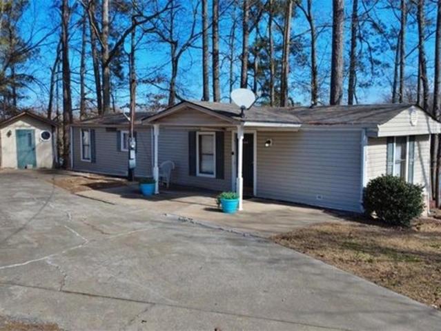 7112 E Blacks Bluff Rd, Cave Spring, GA 30124