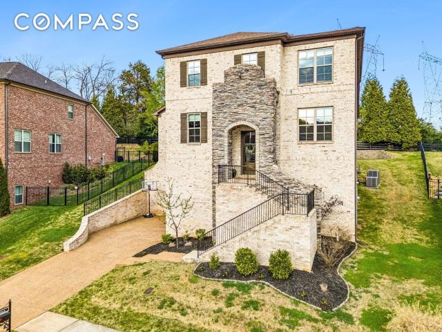 7113 Natchez Pointe Pl, Nashville, TN