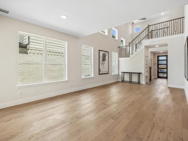 7113 Lathrop Lane
