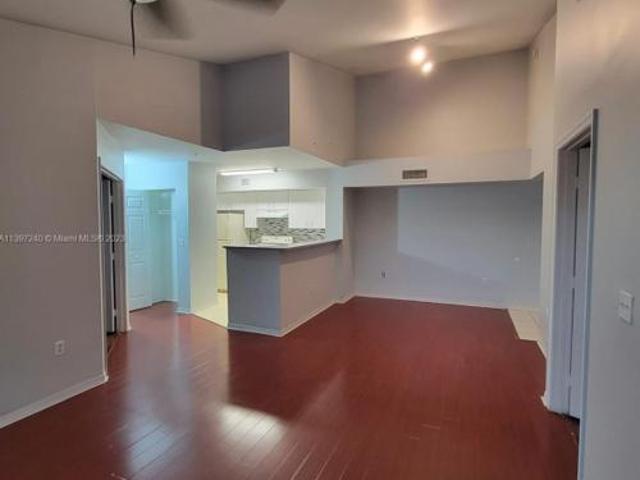 711 111th Wy SW #301 7, Pembroke Pines, FL 33025