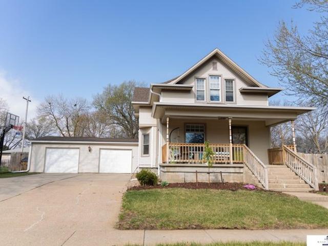711 14th St, Aurora, NE 68818