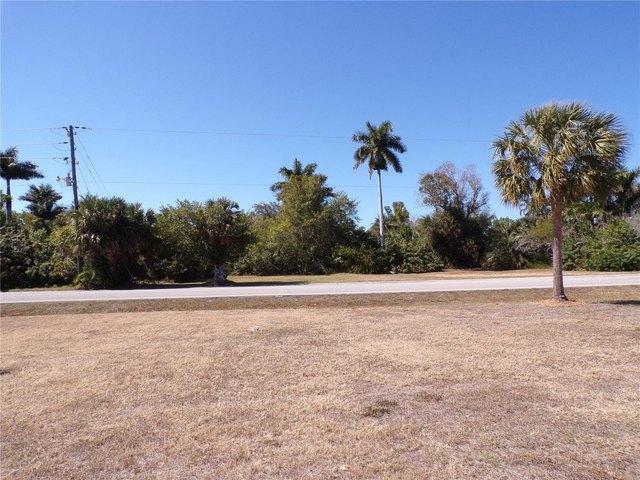 711 Cooper St, Punta Gorda, FL 33950