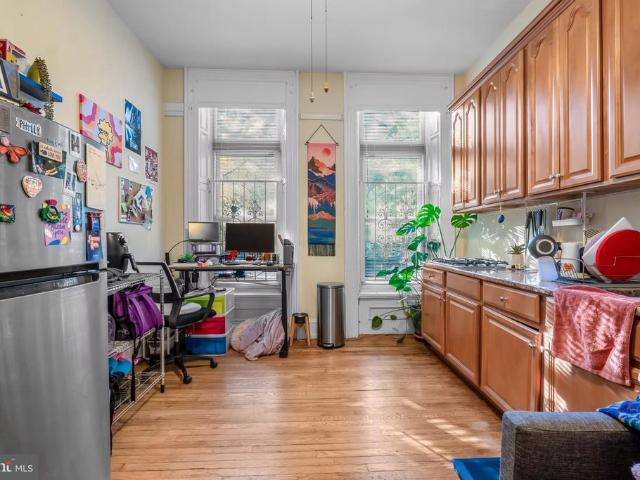 711 Corinthian Avenue # 1F