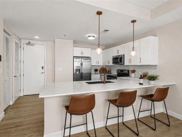 711 Cosmopolitan Drive