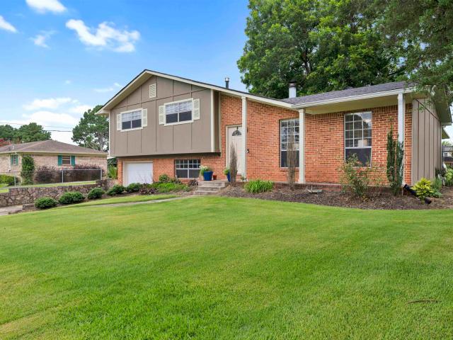 711 Cherokee Trail