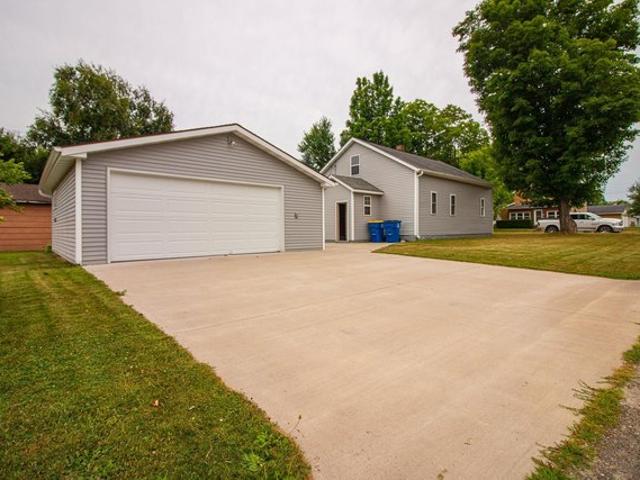 711 Chippewa St, Merrill, WI 54452