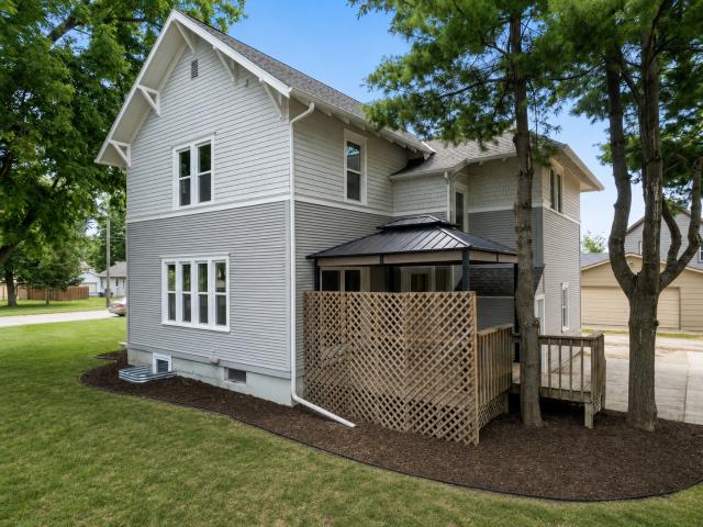 711 Clausen Avenue