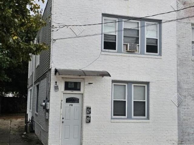 711 Adriatic Avenue