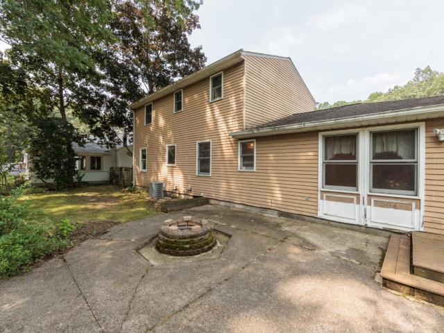 711 Arlington Drive