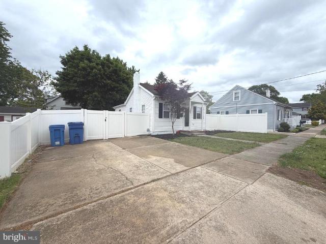 711 Asbury Avenue