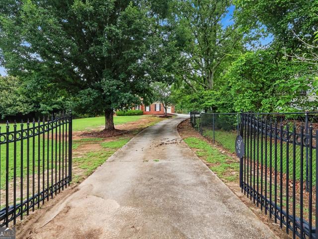 711 Bethel Road NW