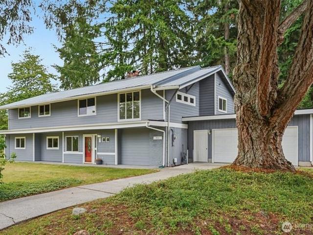 711 Galloway St, Steilacoom, WA 98388