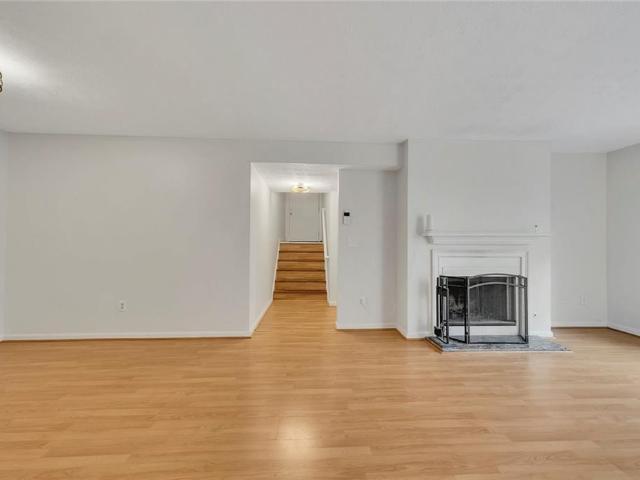 711 Glenleaf Drive