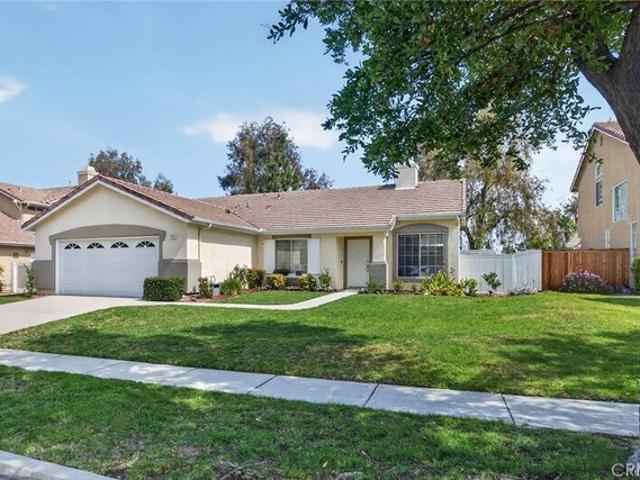 711 Donatello Dr, Corona, CA 92882