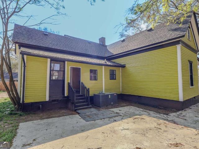 711 Davis Street