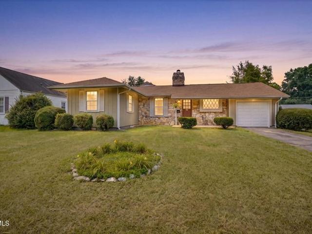711 E Unaka Ave, Johnson City, TN 37601