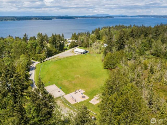 711 E Herron Blvd NW, Lakebay, WA 98349 | MLS #2489