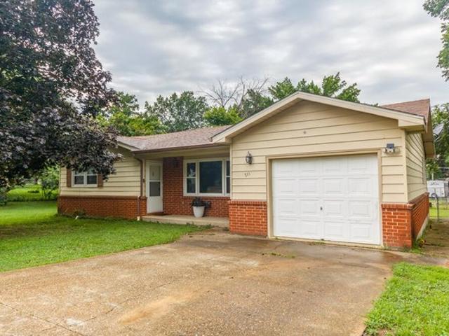 711 E National Ave, Richland, MO 65556