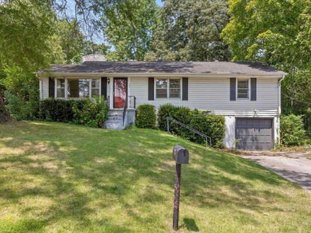 711 Emory Dr, Chattanooga, TN 37415