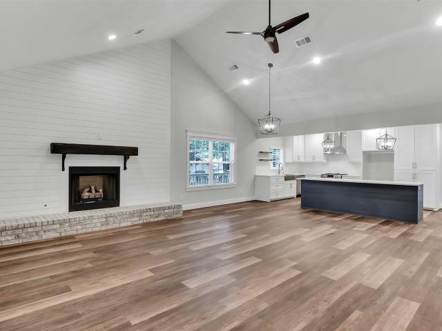 711 French River Circle
