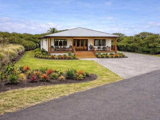711 Hekau St, Naalehu, HI 96772 | MLS #729231 | Compass