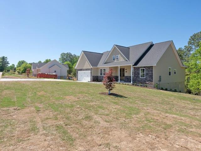 711 Hidden Falls Dr, West Union, SC 29696