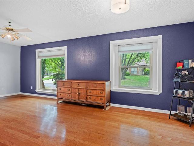 711 Hinsdale Drive