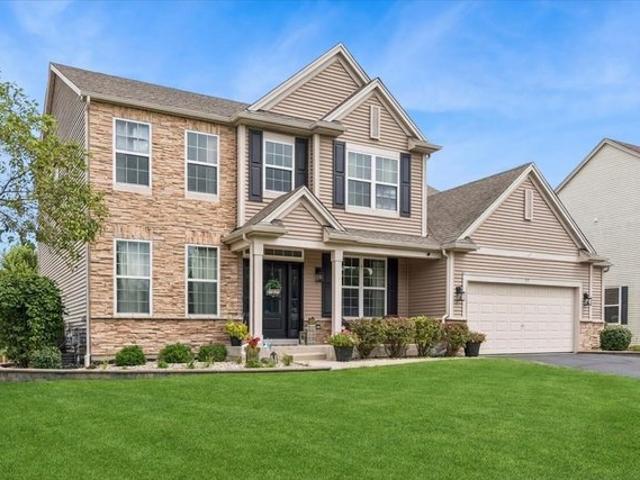 711 Jorstad Dr, North Aurora, IL 60542