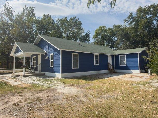 711 Jefferson St, Teague, TX 75860