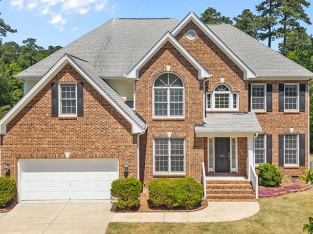 711 Oxboro Cir, Durham, NC 27713