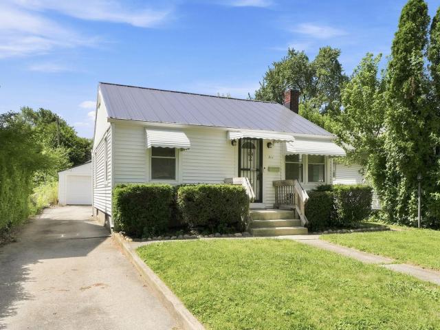 711 Lillian Avenue
