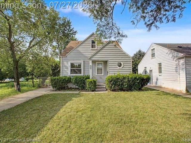 711 Lincoln Ave, Lincoln Park, MI 48146