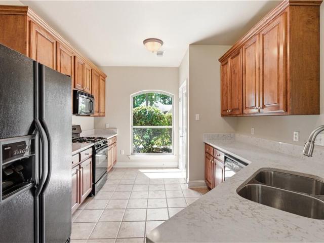711 Lionel Court