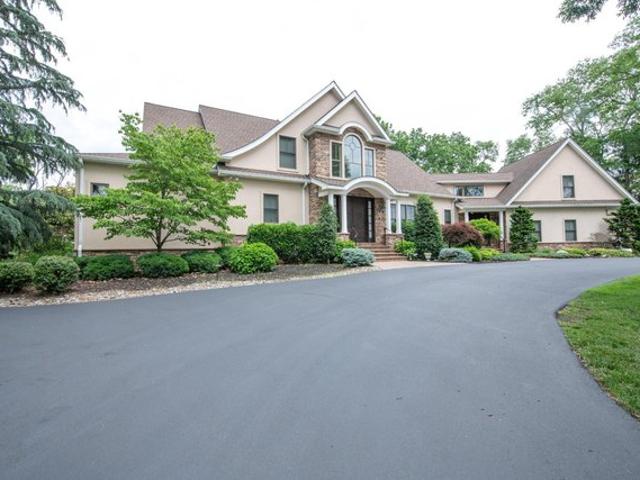 711 Moredon Rd, Jenkintown, PA 19046