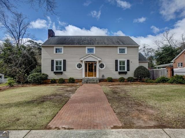 711 Maple Dr, Griffin, GA 30224