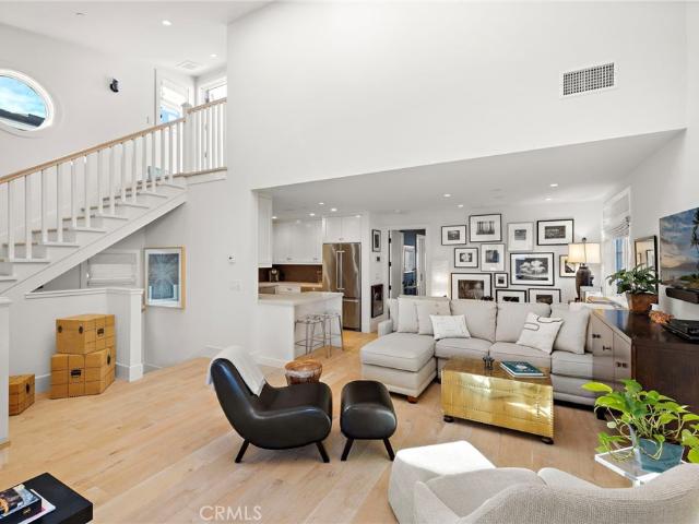 711 Marigold Ave, Unit 1/2, Corona del Mar, CA 92625 | MLS #NP26024 | Compass