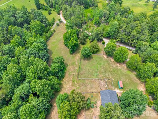 711 Meadow Crest Road