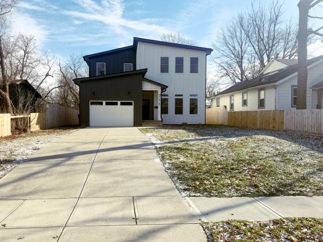 711 N Fenton Avenue
