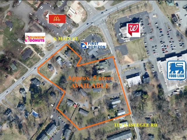 711 S Main St, Mount Holly, NC 28120 | MLS #4363 | Compass