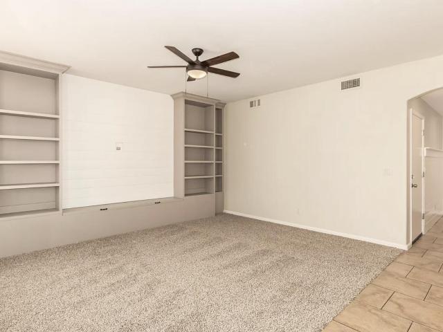 711 s paustian circle