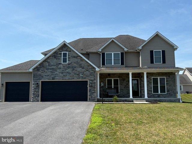711 Starr Ave, Chambersburg, PA 17202