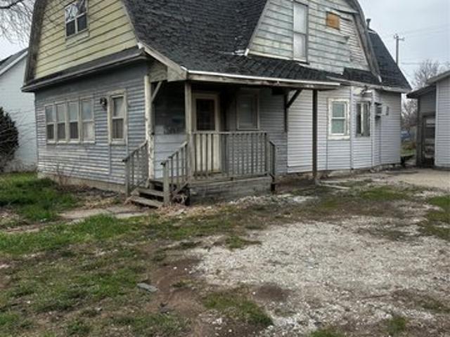 711 Polk St, Dexter, IA 50070