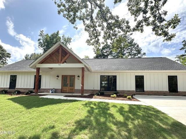 711 Ponderosa Dr, Starkville, MS 39759