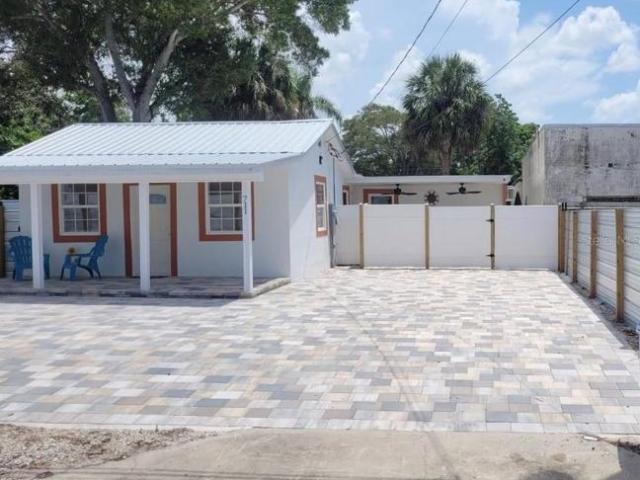 711 Patterson St, Clearwater, FL 33756