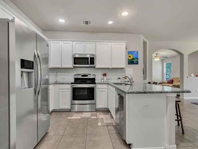 711 Rolling Oak Dr # 123