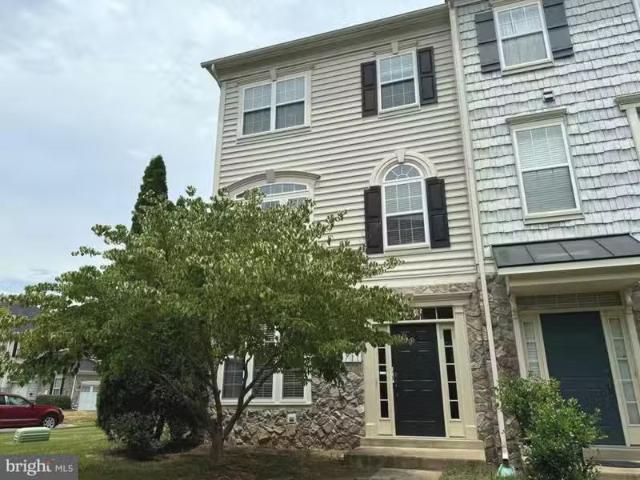 711 REDGATE LN, WOODBRIDGE, VA 22191 Condo/Townhome For Sale.